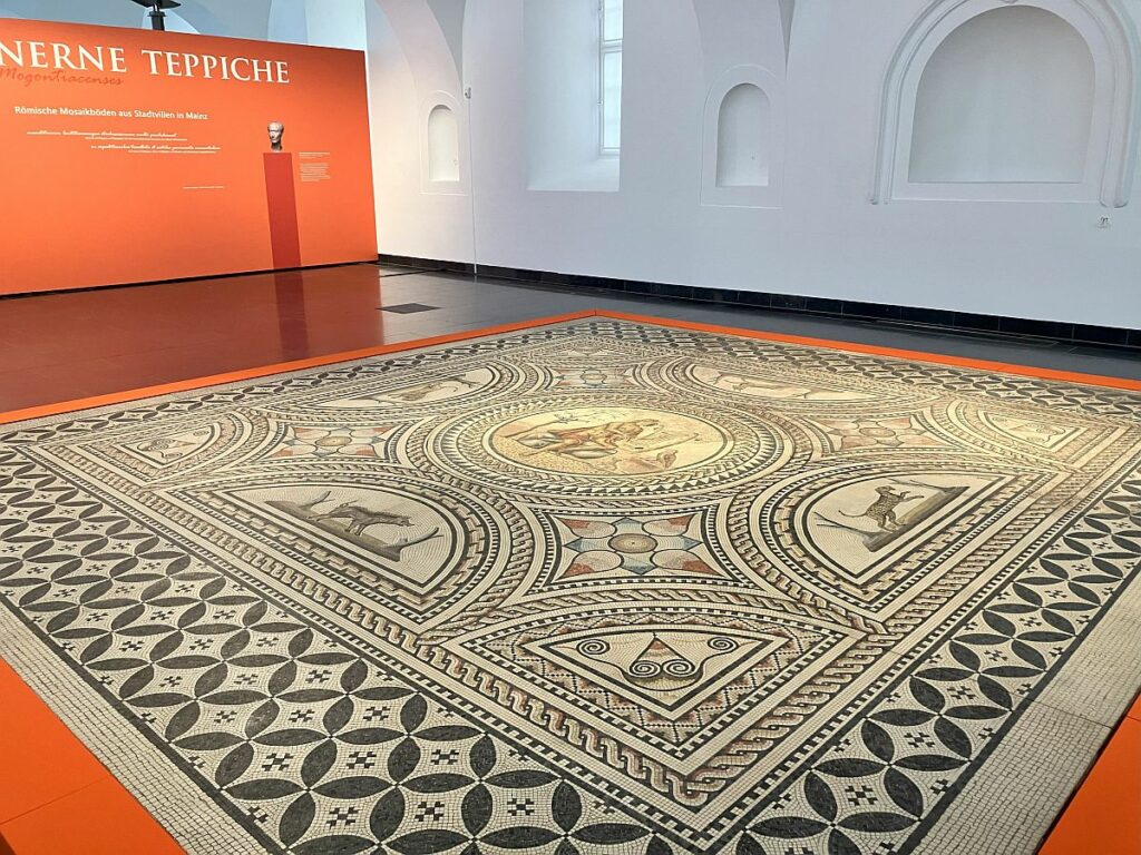 Römische Mosaike aus Mainz: Fundstellen römischer Mosaike aus Mainzer ...
